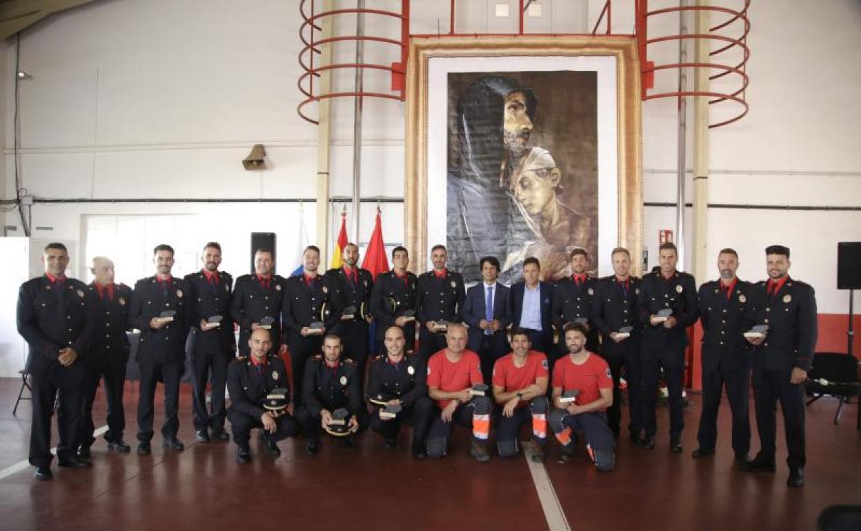 Merecido homenaje a los bomberos | Canarias7