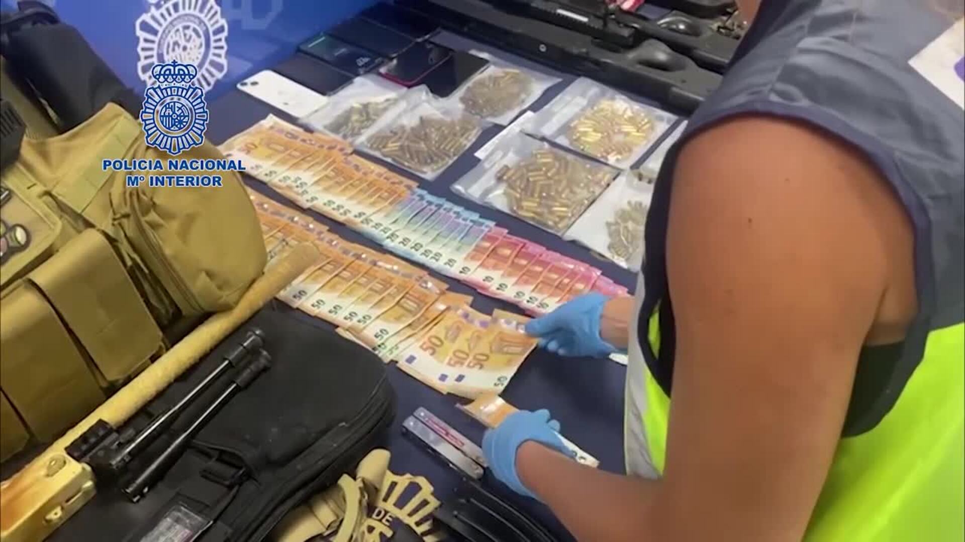 Diecinueve detenidos de un clan dedicado al tráfico de drogas | Canarias7