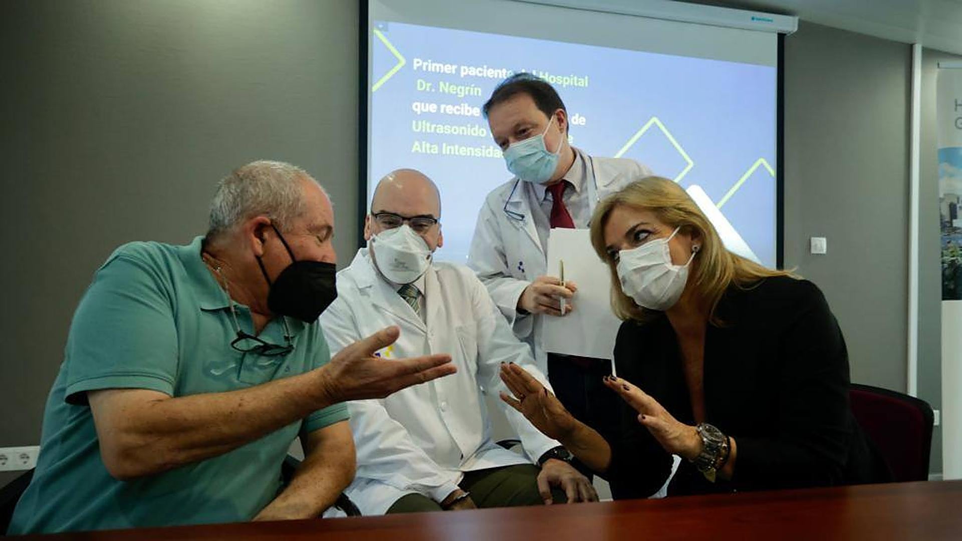 El Negrín da «esperanza» a pacientes con temblor esencial: «Me cambió ...