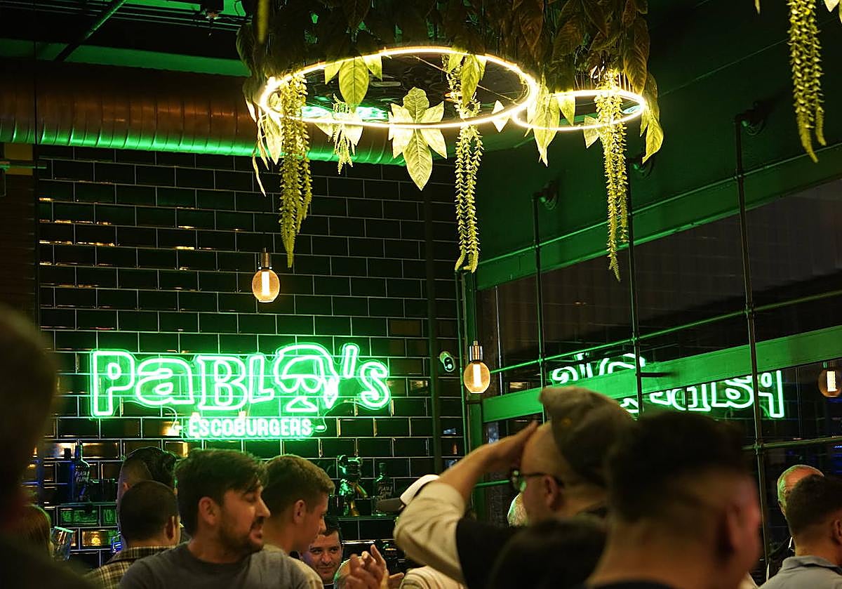 Pablo's Escoburger: la mejor hamburguesa en un ambiente criminalmente ...