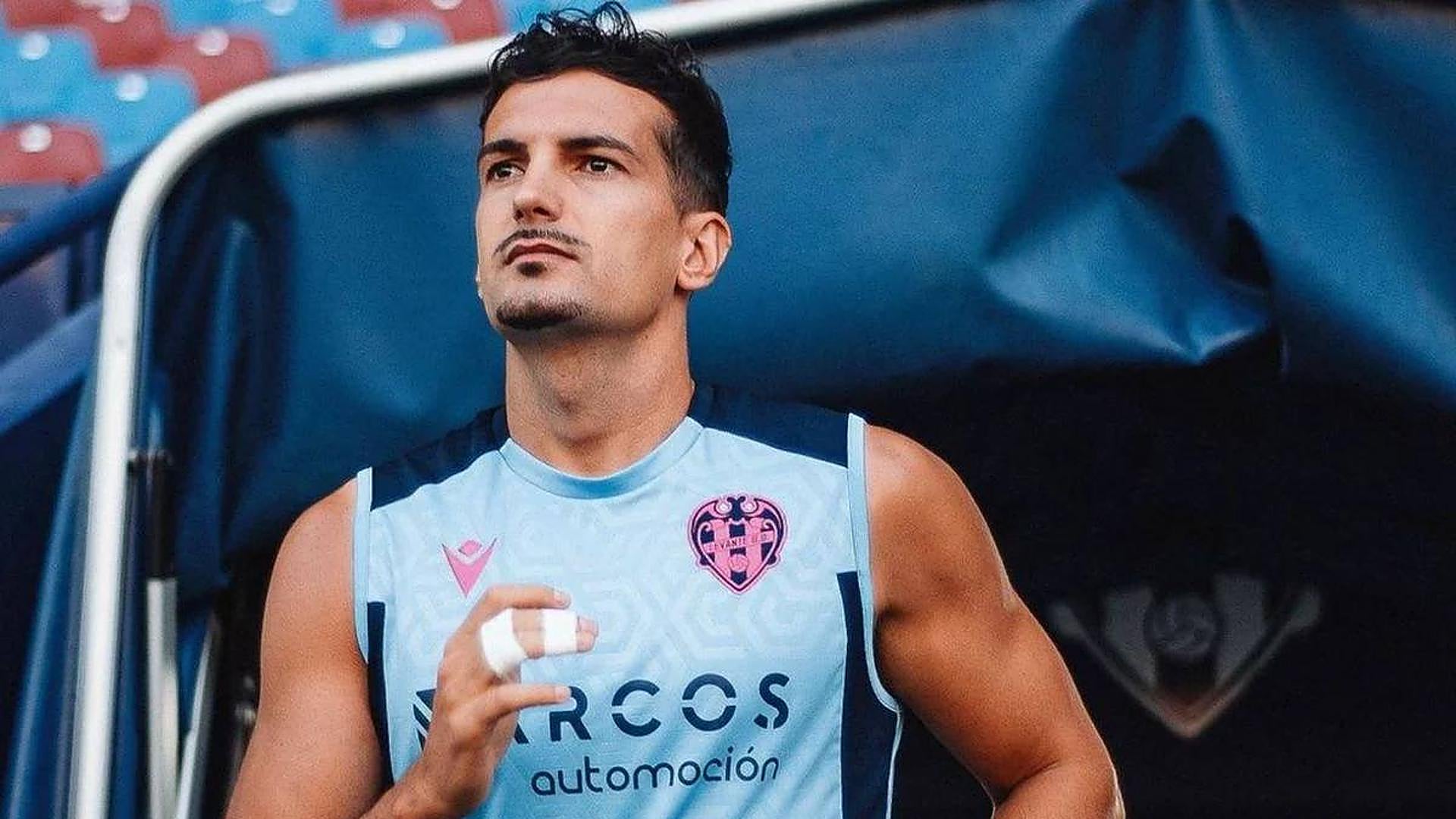 Álex Muñoz y su «sueño» de jugar en Primera: «No me lo pensé dos veces ...