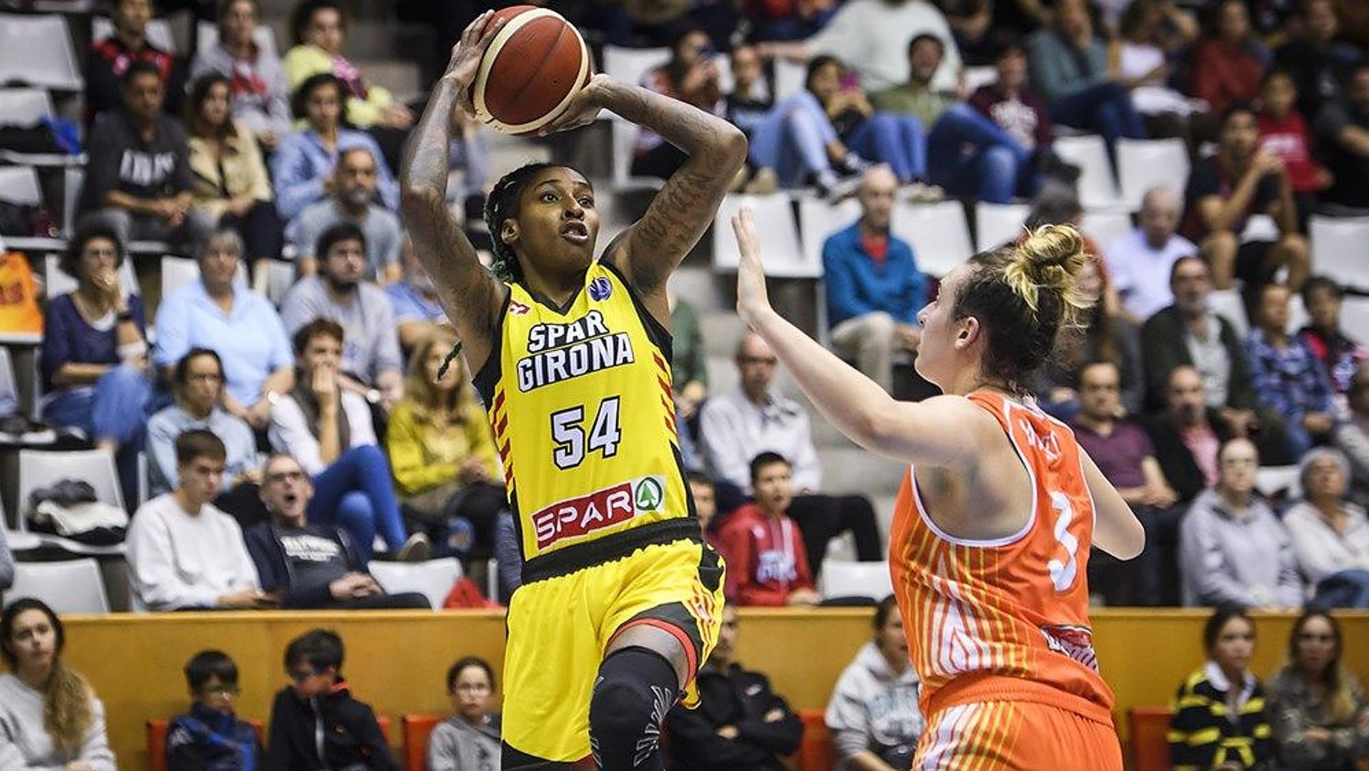 Crystal Bradford, la anotadora con experiencia en la WNBA y en Europa ...