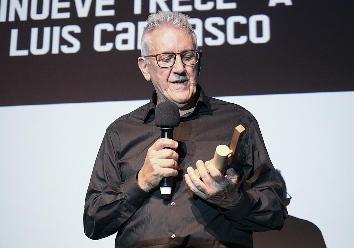 José Luis Carrasco recibe un merecido homenaje del colectivo ...