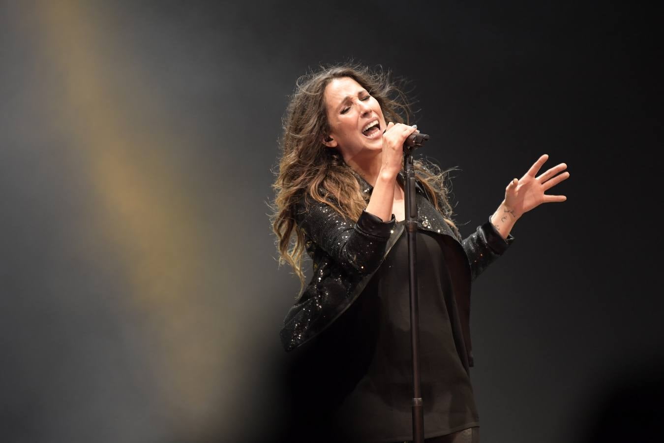 Malú vuelve a conquistar Marbella en su regreso a Starlite | Diario Sur