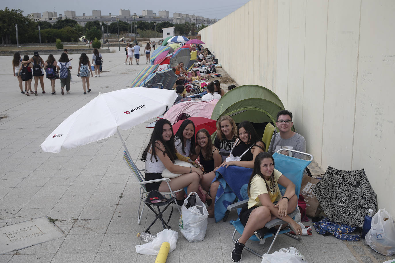Fotos: Colas desde primera hora de este sábado para el concierto de OT ...