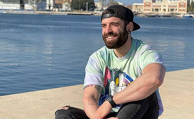 Esttik: «Yo sigo siendo el mismo; puedes ser un imbécil en un Ferrari o ...