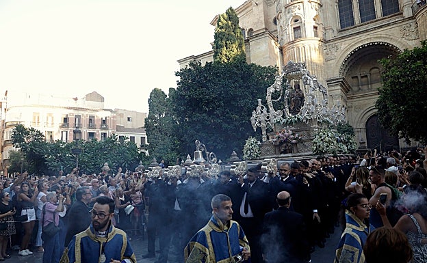 Málaga recupera la procesión de su Patrona | Diario Sur