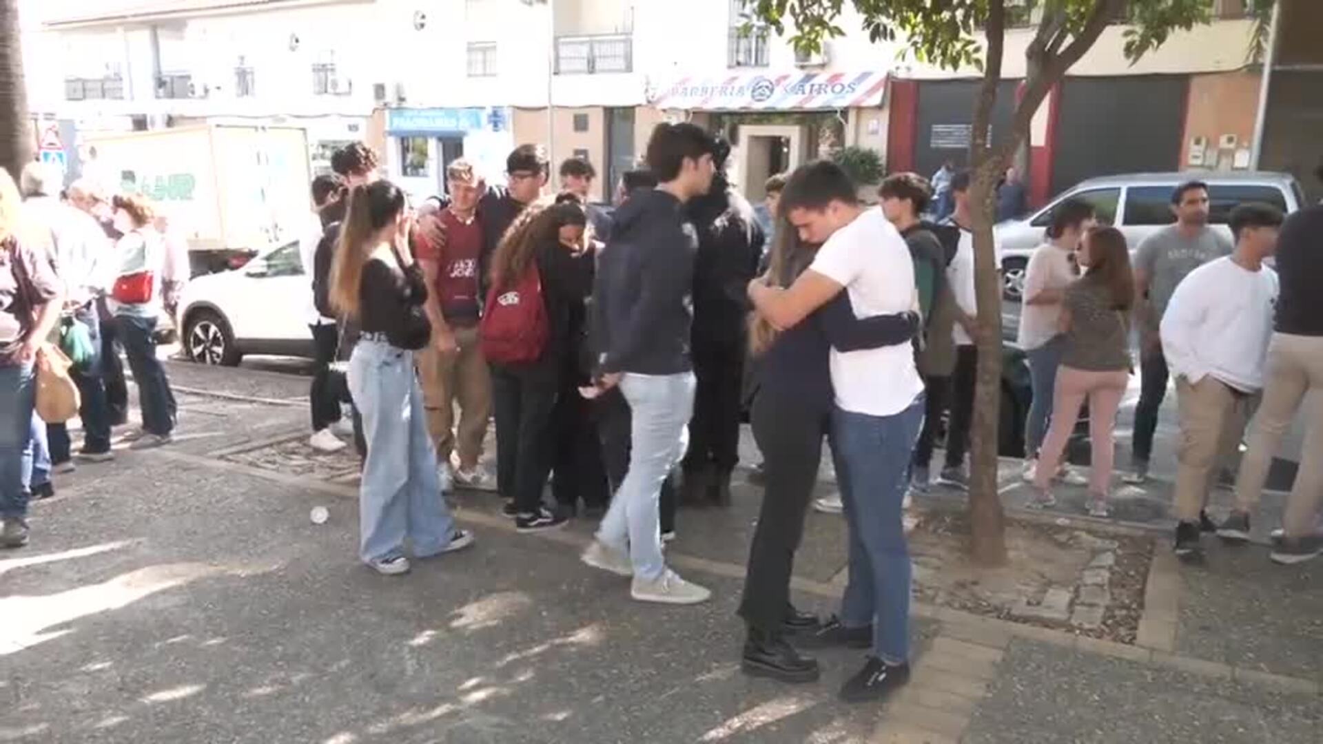 Multitudinario entierro el joven asesinado en la localidad sevillana de ...