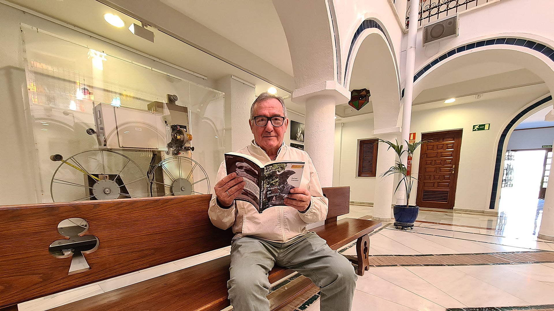 Félix Solesio y el papel para fabricar barajas de naipes: Así nació de ...