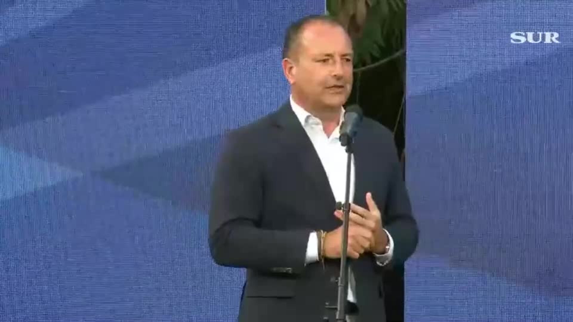 Bienvenida del director de SUR, Manolo Castillo, en los Premios ...