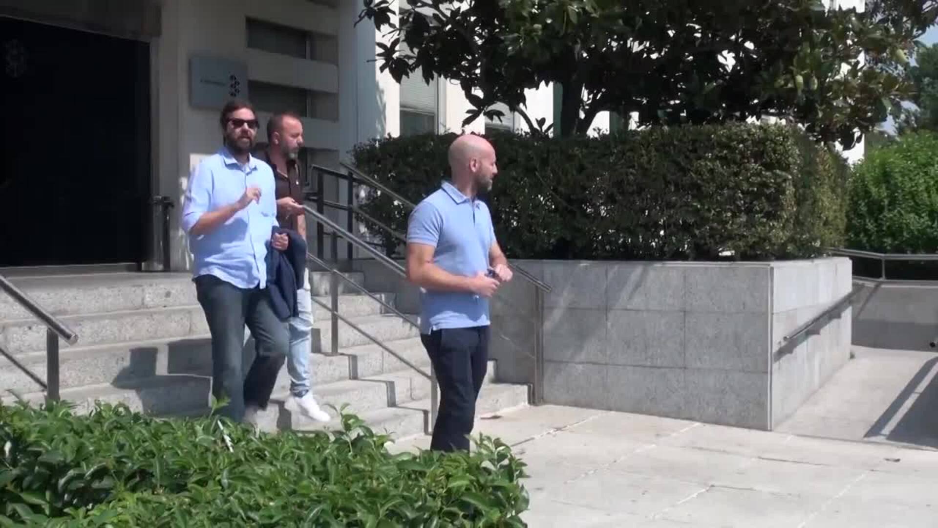 Gonzalo Miró aclara con humor sus imágenes con Andrea Levy | Diario Sur