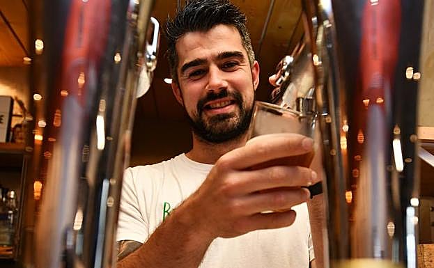 Aigor Aizpurua: «Los bares son símbolo de buenos ratos y muchos están ...