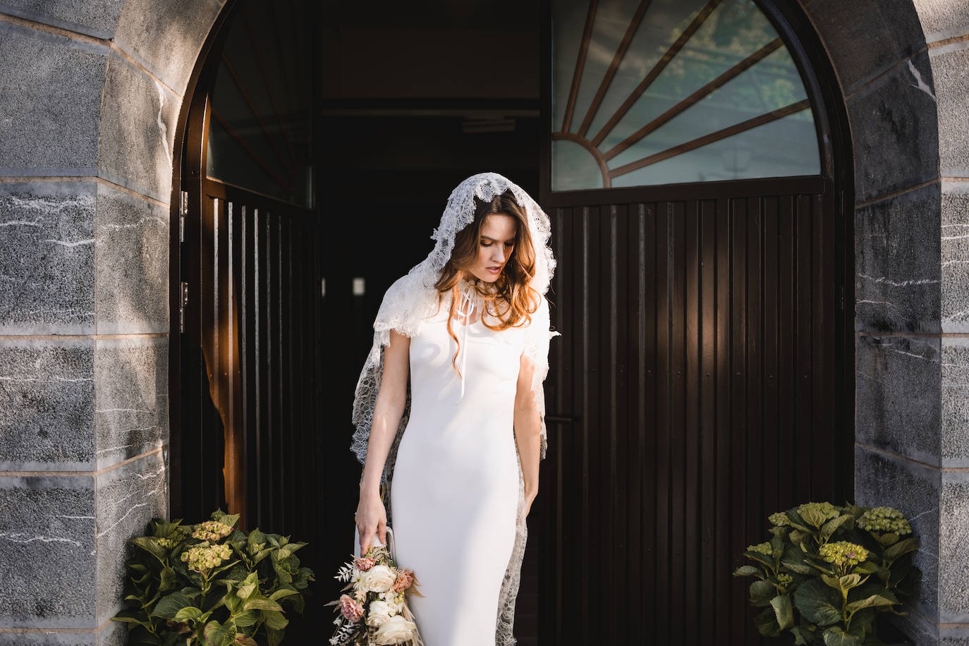 Fotos: El triunfo del minimalismo y la elegancia de esta novia ...