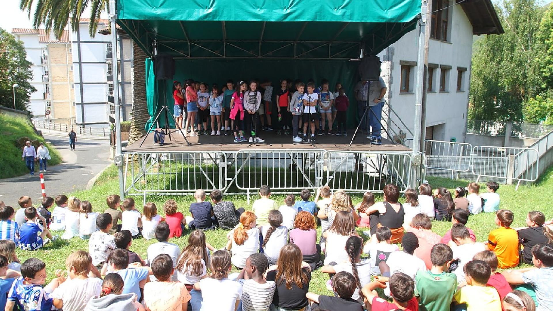 Mendaro: Trinitate Txiki Egunak itxi zituen festak | El Diario Vasco