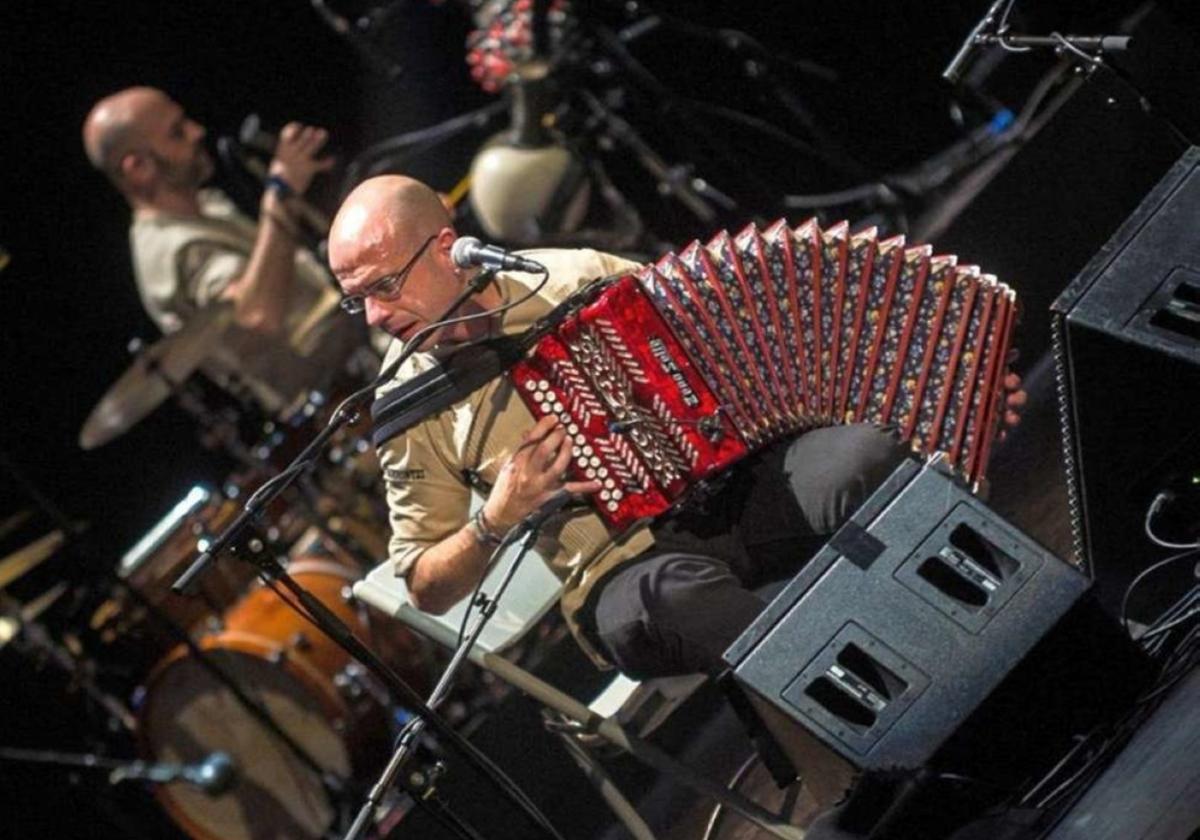 El grupo de folk Korrontzi abre esta noche la programación de la Euskal ... El grupo de folk Korrontzi abre esta noche la programación de la Euskal ...