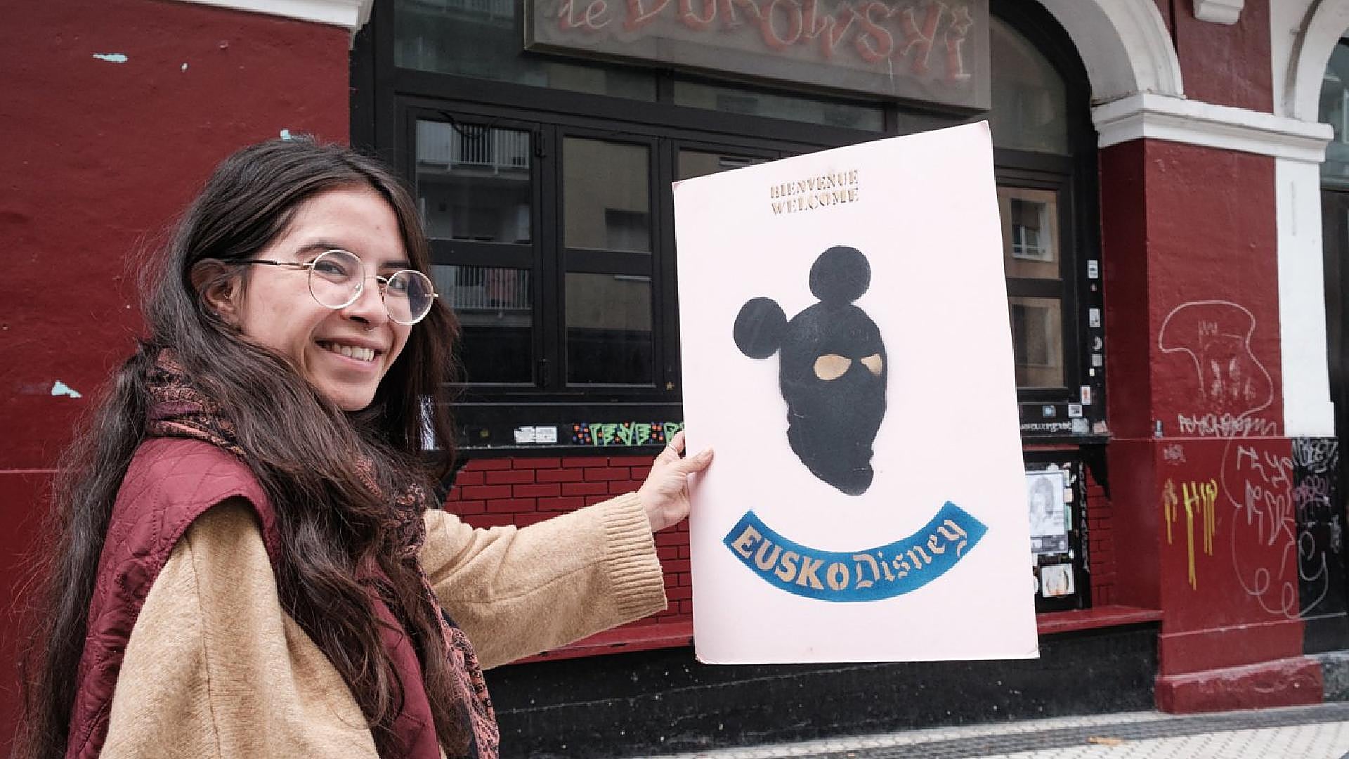 «El logo de 'Poetry Attack' nos define, somos Mickey con pasamontañas ...