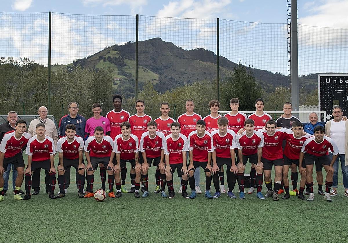 El Urki vuelve a la competición liguera con homenaje a la familia de ...