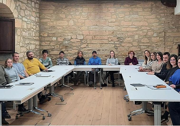 Azpeitia: Zaparraiei taldea Euskara Mahaiko kide izango da ...