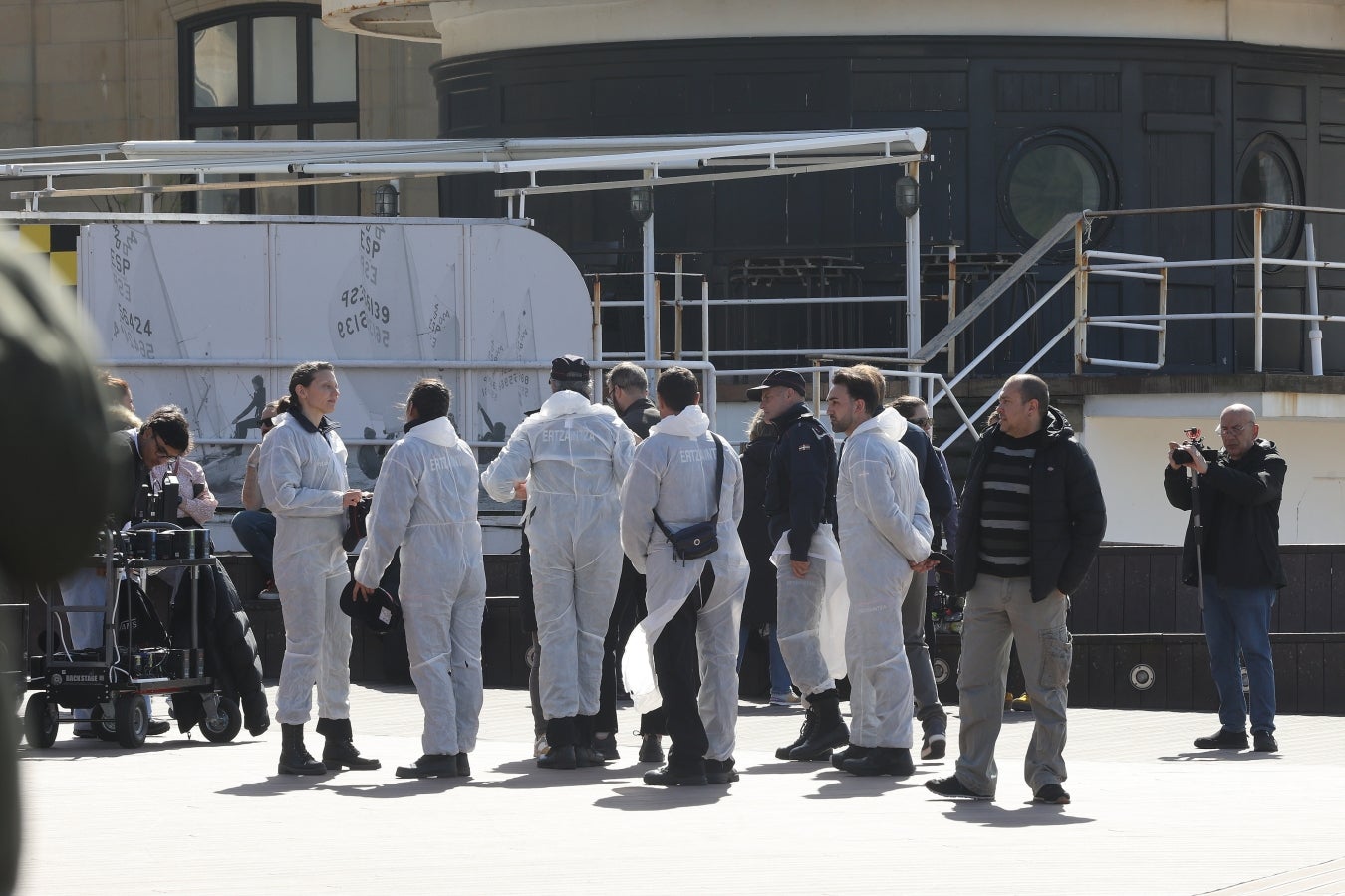 Rodaje en Donostia de la película 'Ya no quedan junglas adonde regresar' | El Diario Vasco