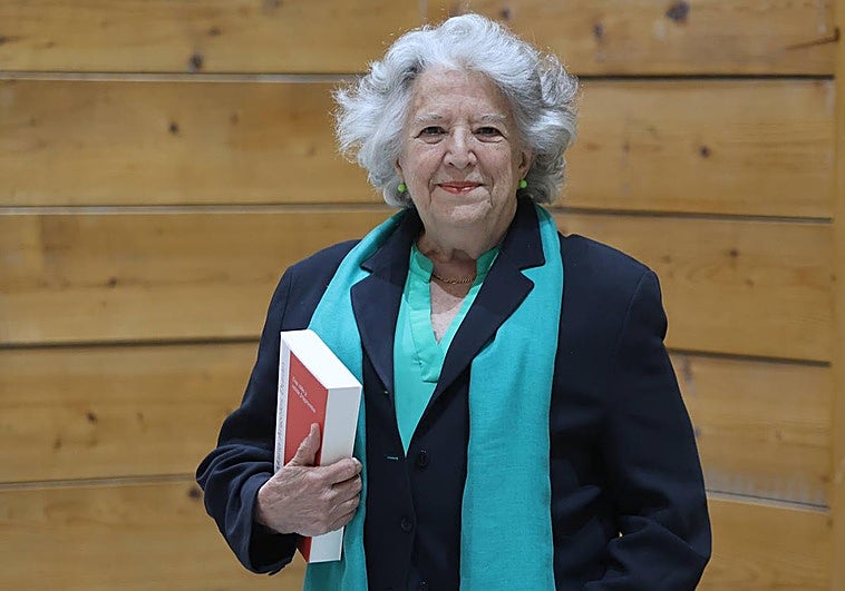 María Ángeles Durán | Socióloga: «La ciborgización en el final de la ...
