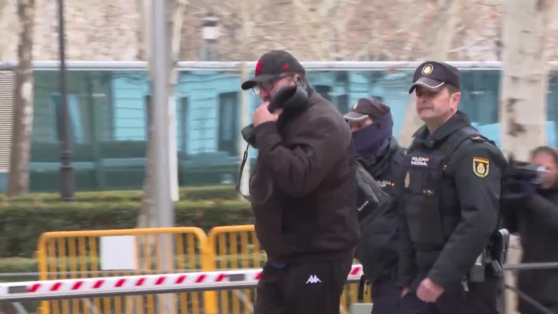 Ábalos entrega un informe en el que sostiene que De Aldama incurre en ...