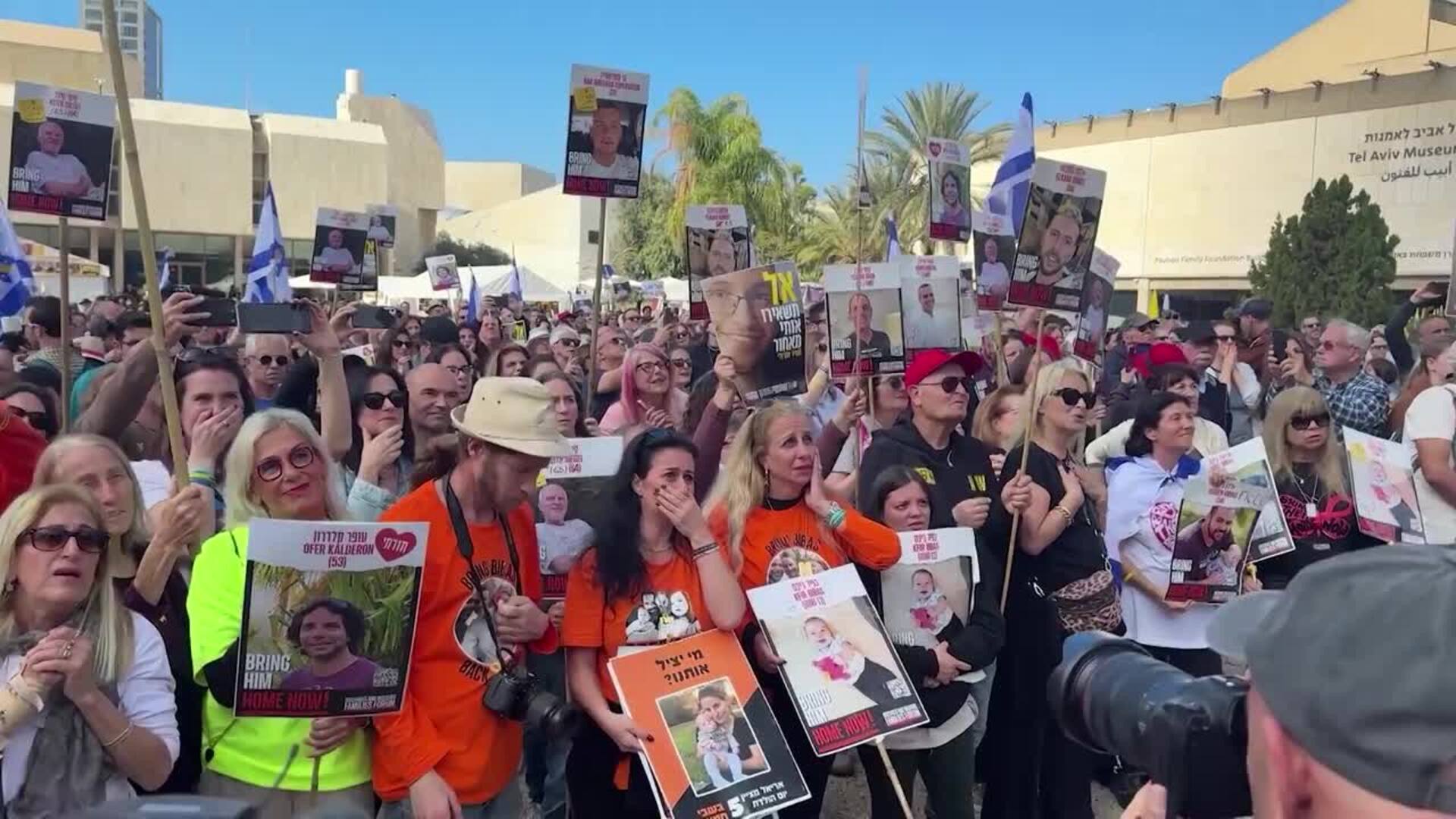 Hamás comienza la liberación de seis rehenes israelíes con la entrega ...