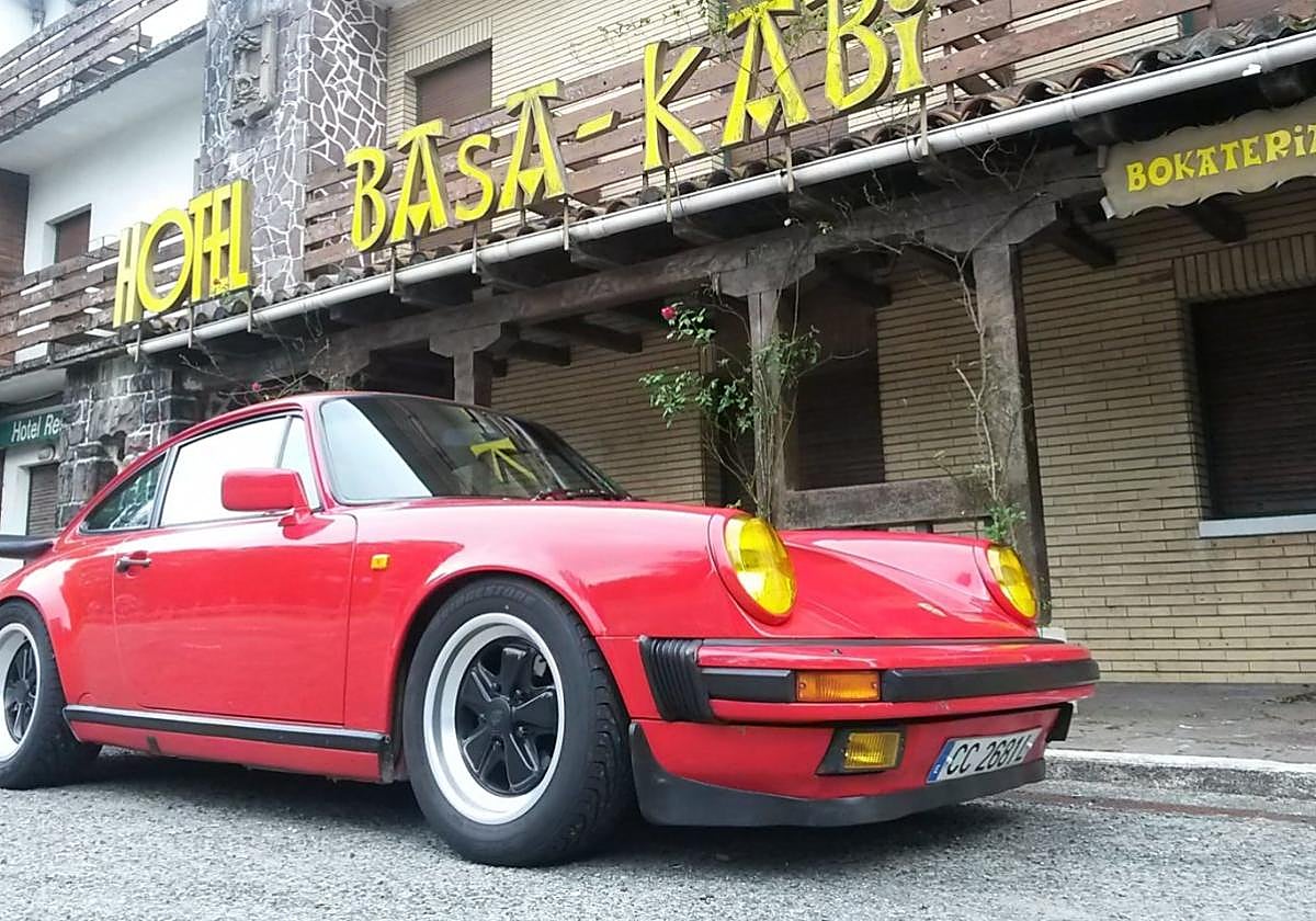 Irun: Un Porsche tuneado en el CIFP Bidasoa | El Diario Vasco