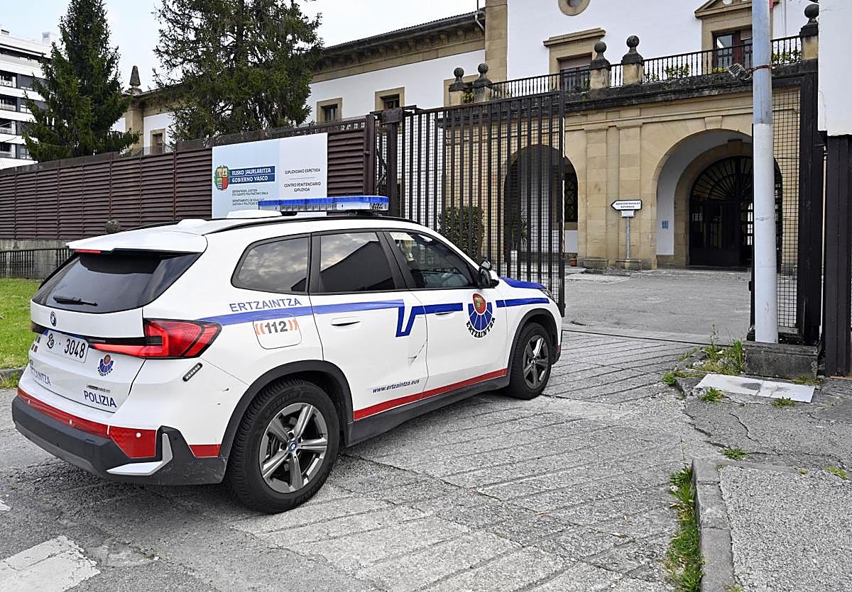 Detenido en Pasaia por intentar atropellar a dos jóvenes y amenazarles ...