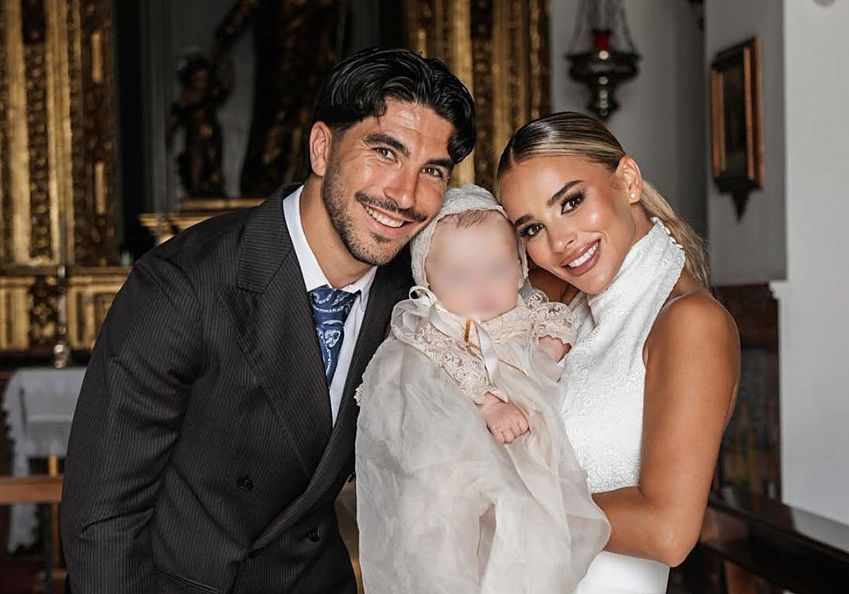 Carlos Soler y Marta Marchena celebran el bautizo de su hijo en Sevilla ...