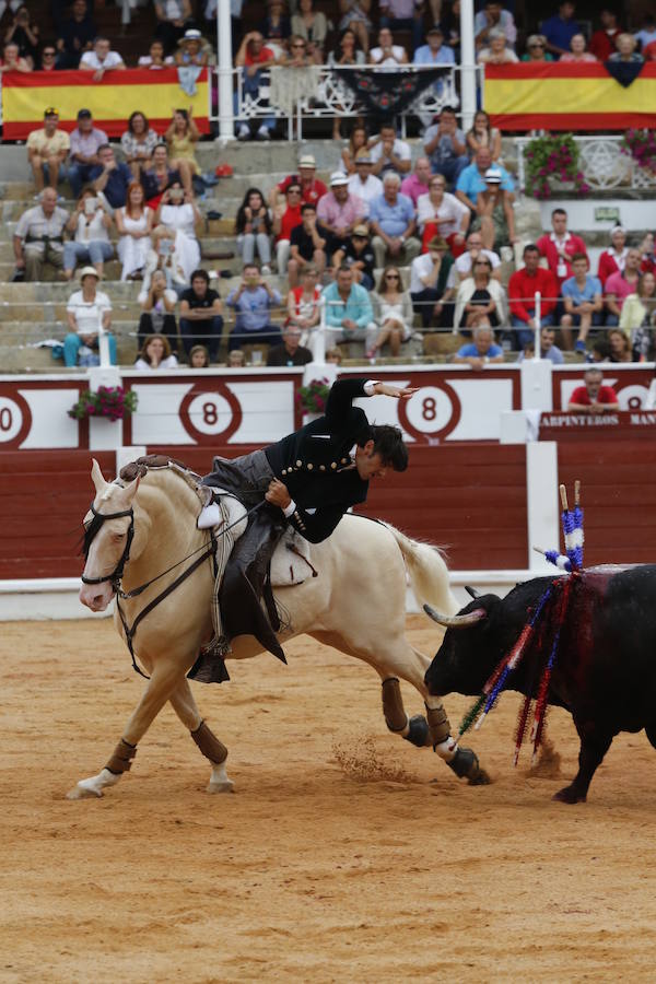 Los mejores momentos de la tarde de rejones en El Bibio | El Comercio ...