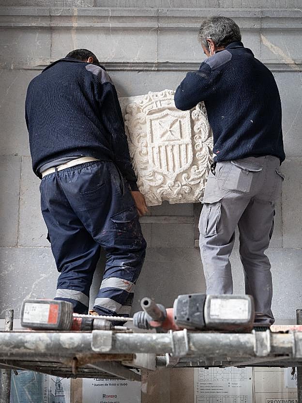 El escudo de los Mercedarios vuelve a su lugar de origen después de un ...