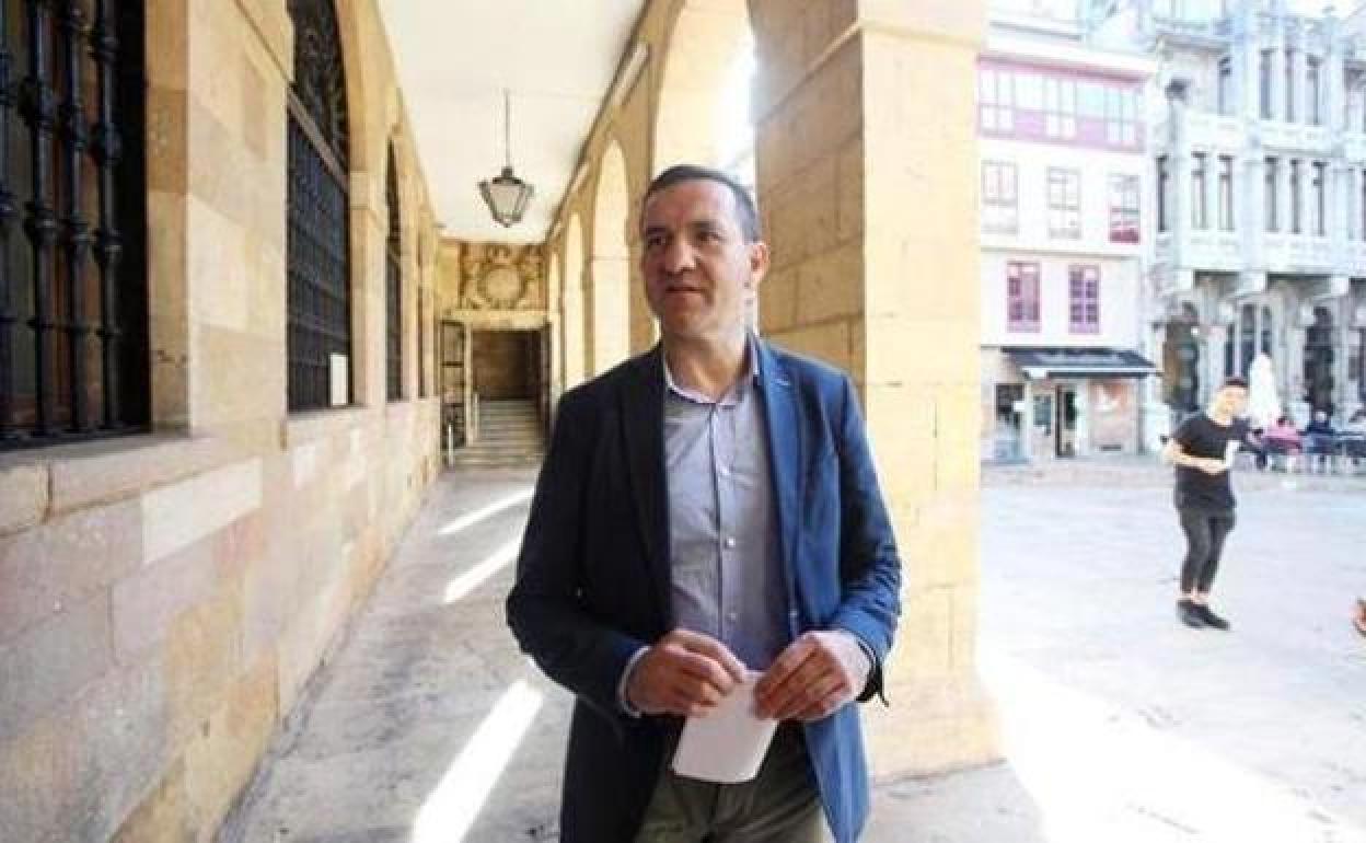 El Contencioso avala la compatibilidad del edil Javier Cuesta | El ...