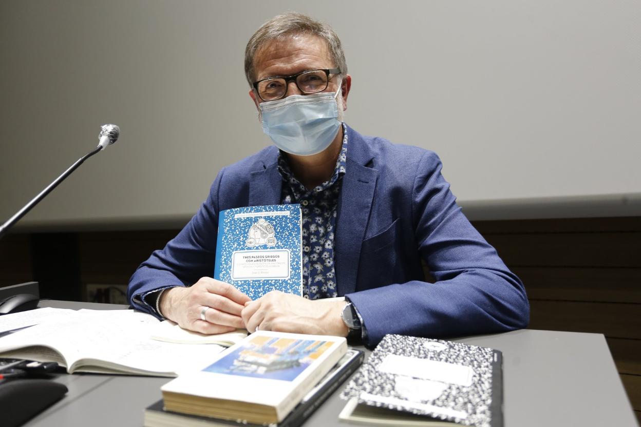 Juan J. Alonso presentó su nuevo libro en Gijón | El Comercio: Diario ...