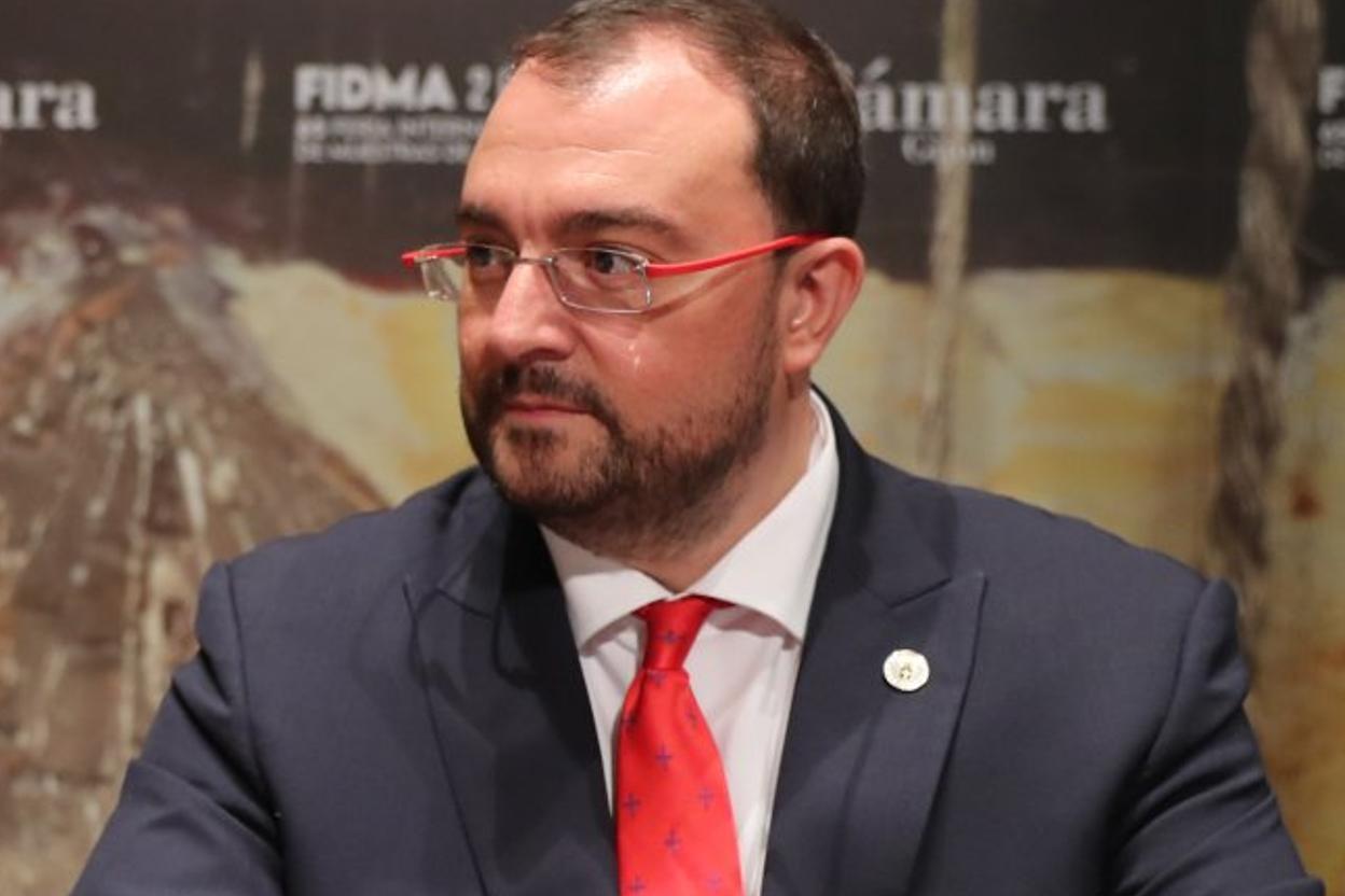 Barbón pide evitar el «ombliguismo» y reclama hablar «de la ciudadanía ...