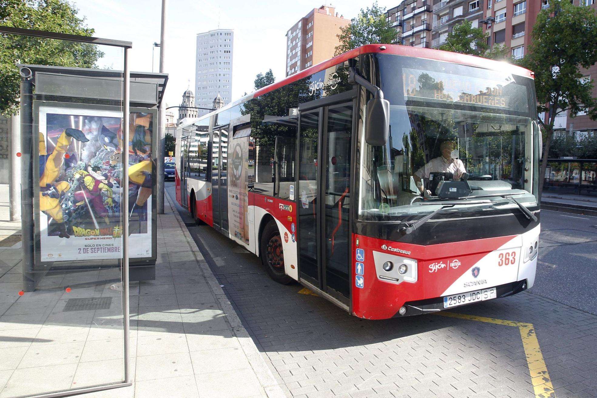 «Con el precio de la gasolina compensa ir en bus» | El Comercio: Diario ...