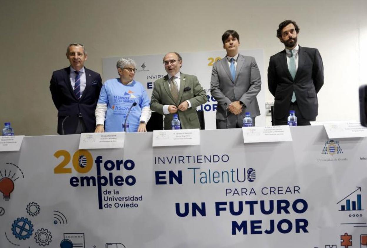 Fade insta a la Universidad a «adecuar la oferta formativa a la ...