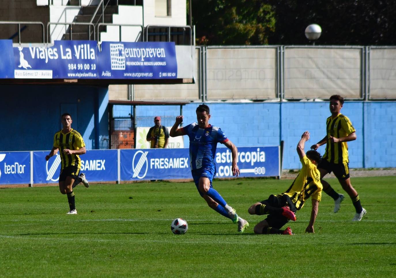 El Real Avilés se impone al Vetusta en la fiesta del gol (4-2) | El ...