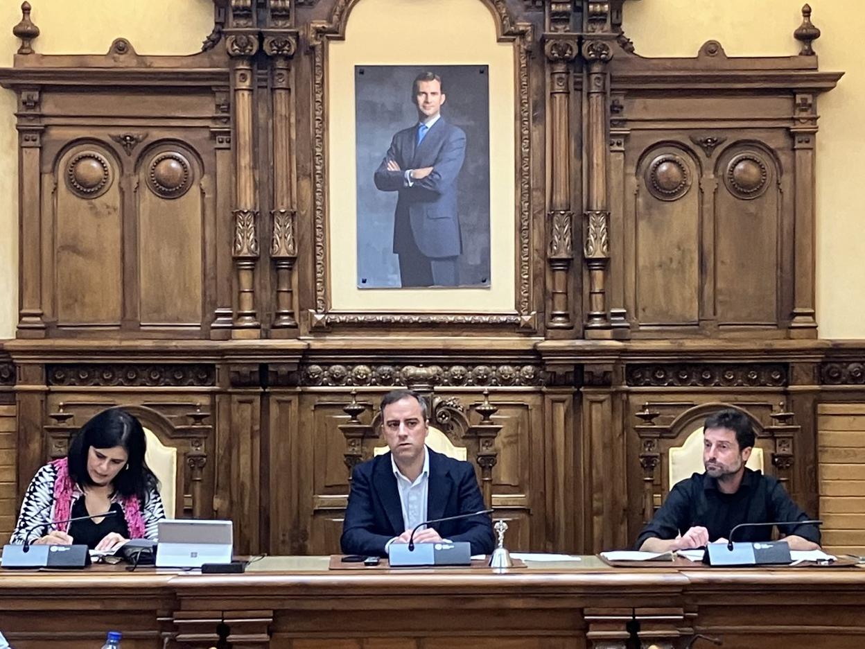 Ron corrige a los consejeros de Emulsa y convoca el día 26 la reunión ...