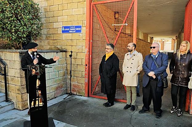 «Homenajeamos a doña Cloti y a todos quienes trabajan en la enseñanza ...