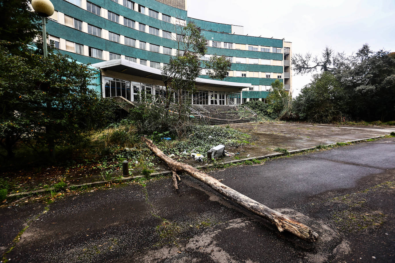 Fotos: La degradación del antiguo HUCA | El Comercio: Diario de Asturias