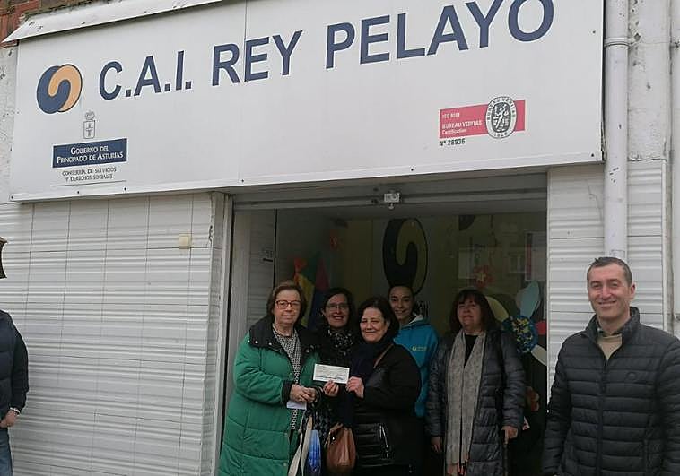 Los vecinos del centro ayudan a Rey Pelayo | El Comercio: Diario de ...