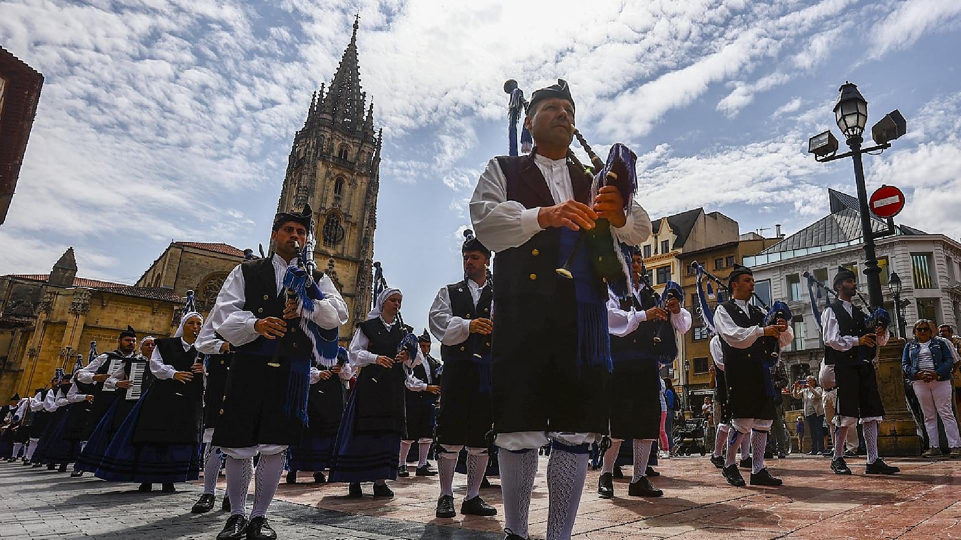 Alborada musical para comenzar la fiesta | El Comercio: Diario de Asturias