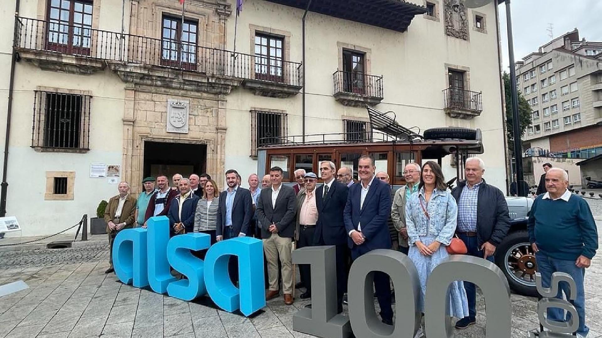 ALSA celebra su centenario en Cangas, cuna de los Cosmen | El Comercio ...