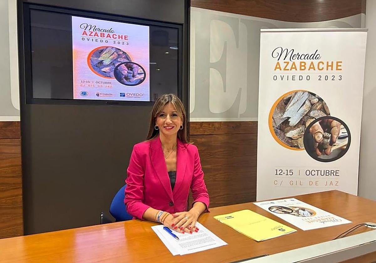 «Es un orgullo ser el origen y capital del azabache», destaca Leticia ...