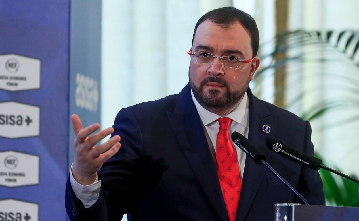 Barbón reprocha a Canga su tono «insultante y faltón» y le pide una ...