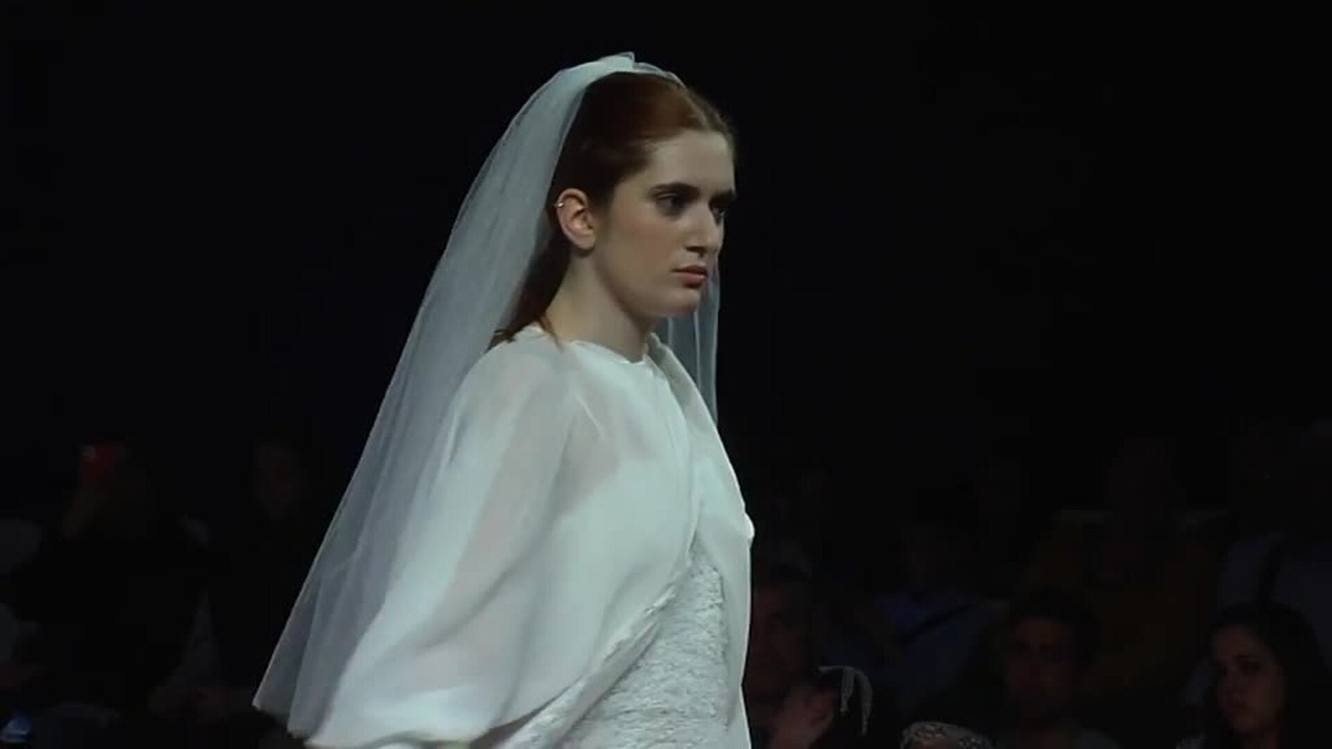 La muestra del encaje de Camariñas celebra un arte tradicional y ...