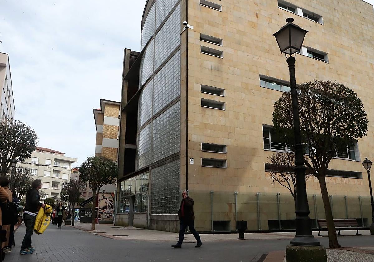 La Universidad avanza en la apertura del centro de Inteligencia Artificial de Lugones | El ...