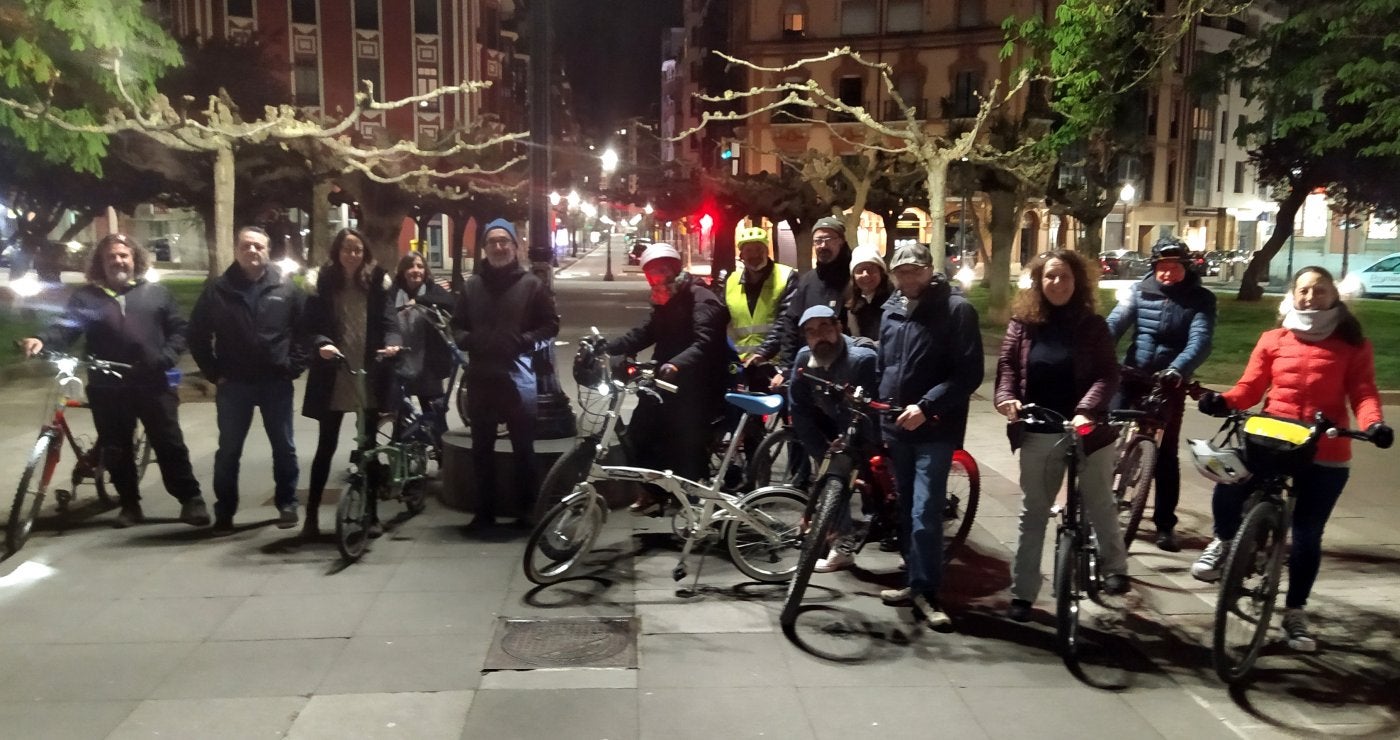 30 Días en Bici echó a rodar en la Plazuela | El Comercio: Diario de ...