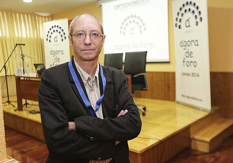 Fallece a los 67 años el reputado economista gijonés David Rivas ...