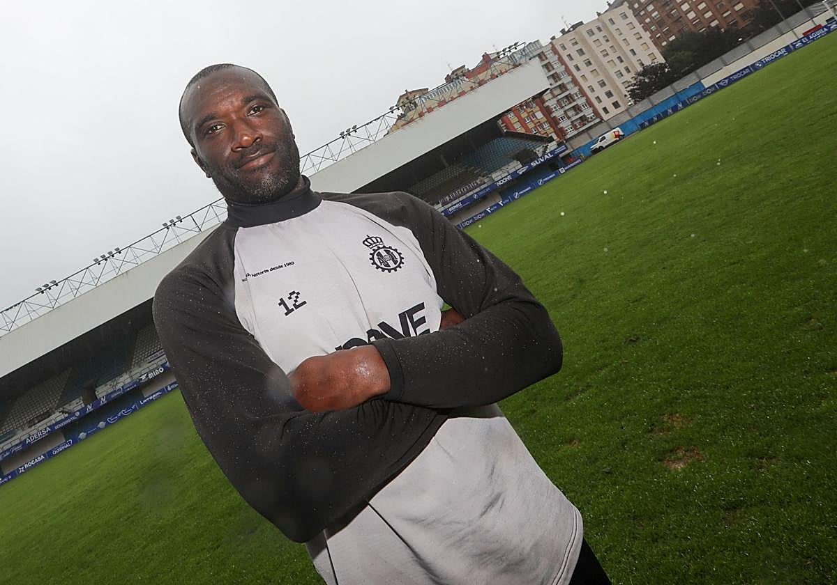 Jean-Sylvain Claude Babin, Jugador del Real Avilés Industrial: Jean ...
